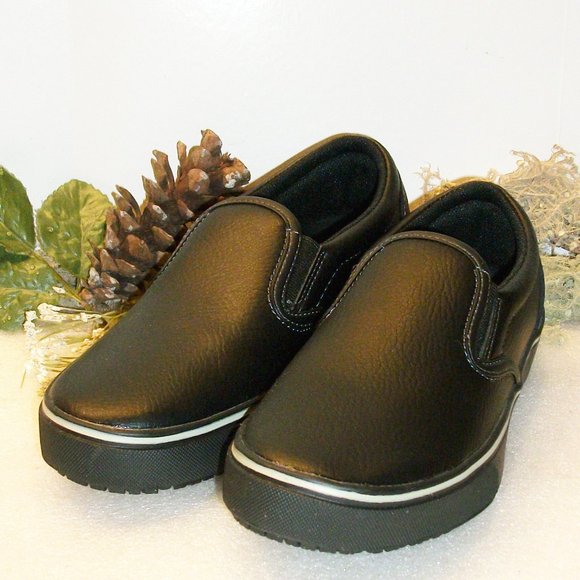 Tredsafe | Shoes | New Tredsafe Black Unisex Slip Resistant Slip On ...